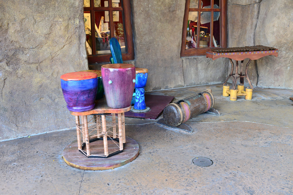SATURDAY SIX: 6 Reasons We Love PORT OF ENTRY at Universal’s Islands of ...
