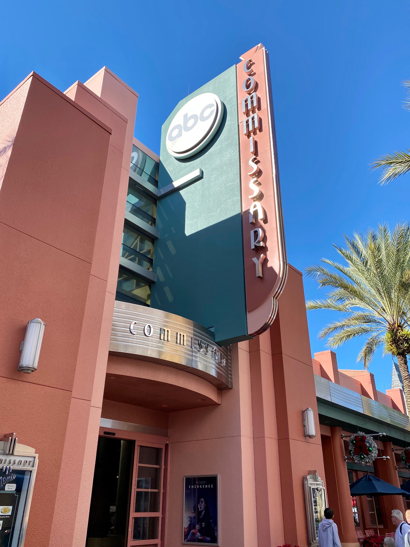 The Chef and the Mom Eat at ABC Commissary | TouringPlans.com Blog