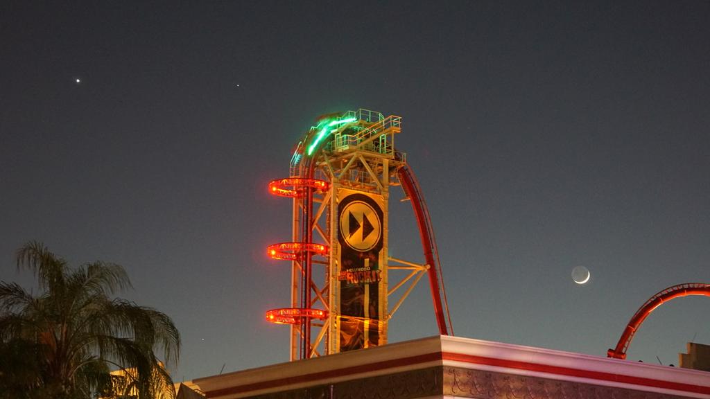 SATURDAY SIX Presents: Theme Park Hills To Die On – In Defense of ...