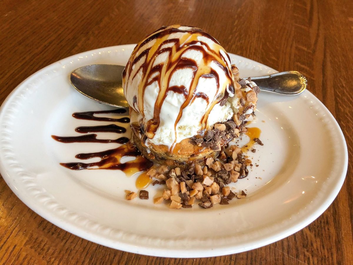 REVIEW – Liberty Tree Tavern Continues Its Magic Kingdom Legacy ...