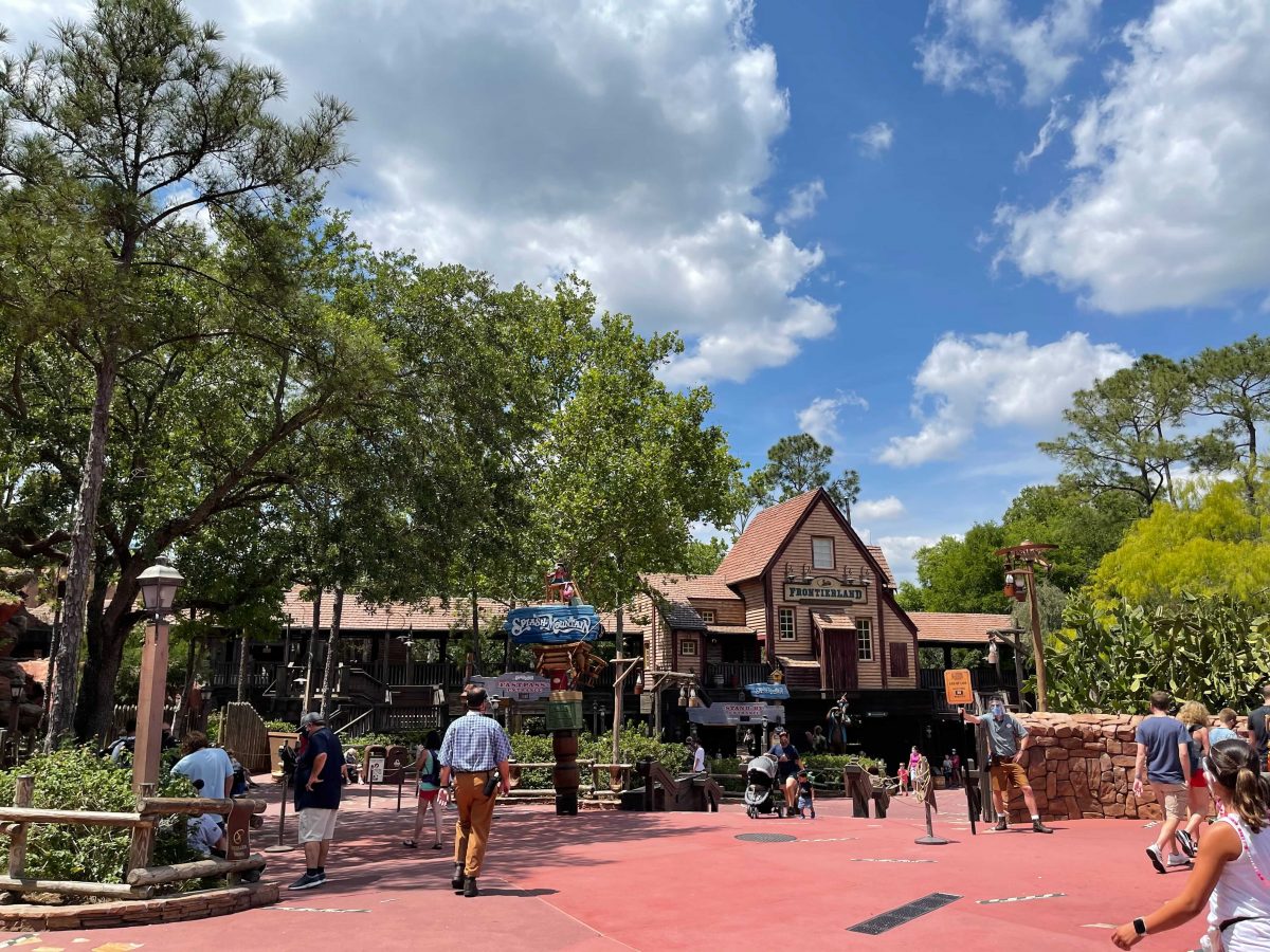 Then and Now: 50 Years of Magic Kingdom’s Frontierland | TouringPlans ...