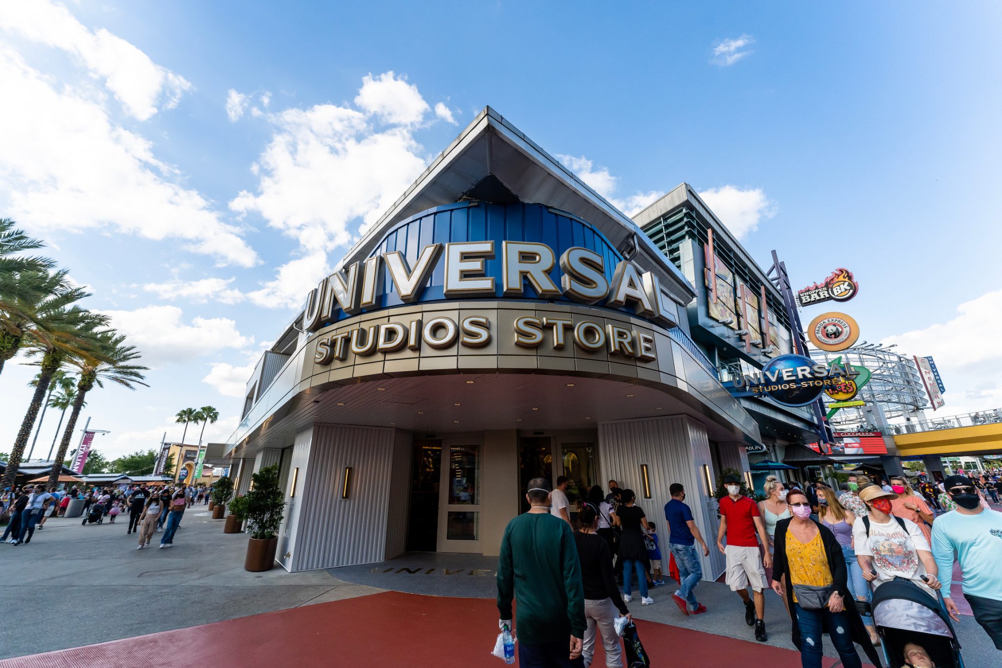 SATURDAY SIX: 6 Reasons We Love Universal CITYWALK (Voodoo Doughnut ...