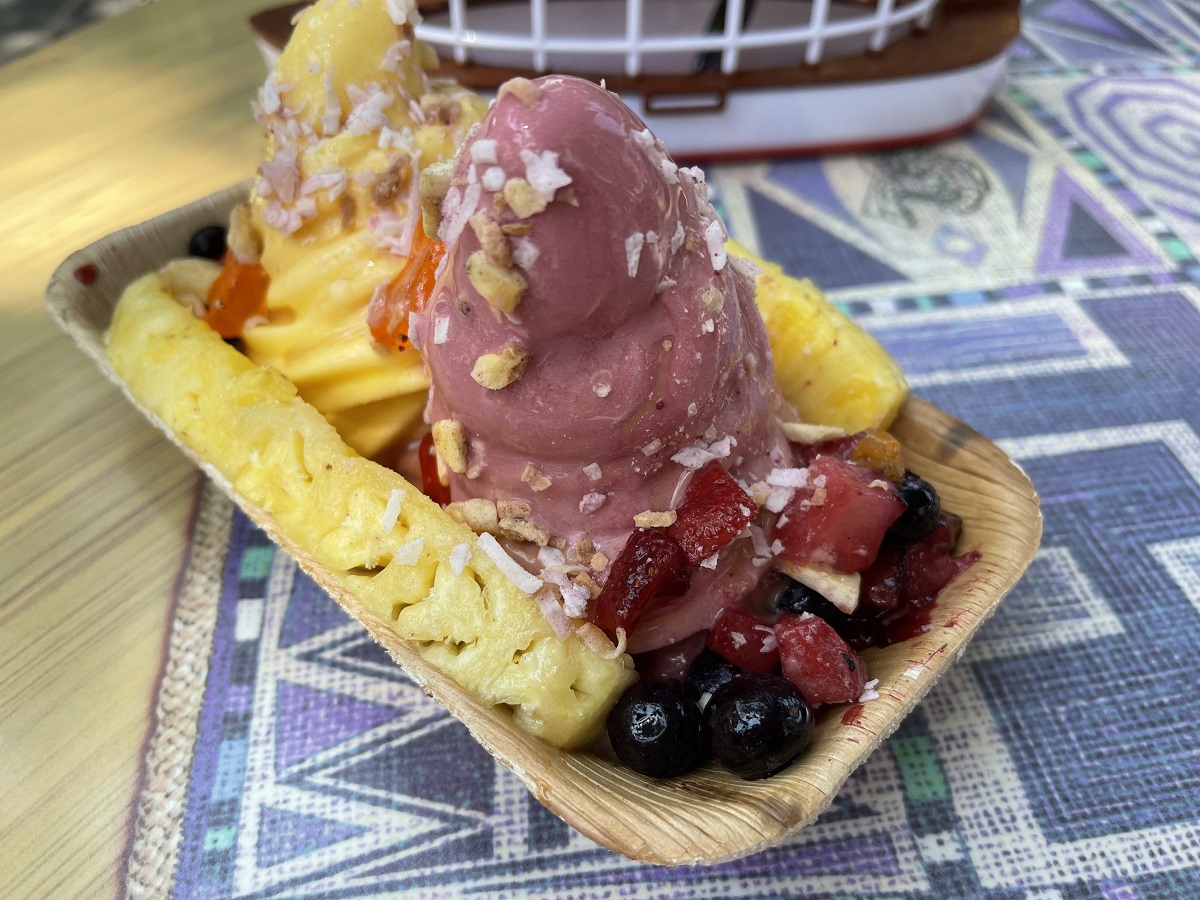 REVIEW: Jungle Cruise Boat Dole Whip Pineapple Split Sundae at ...