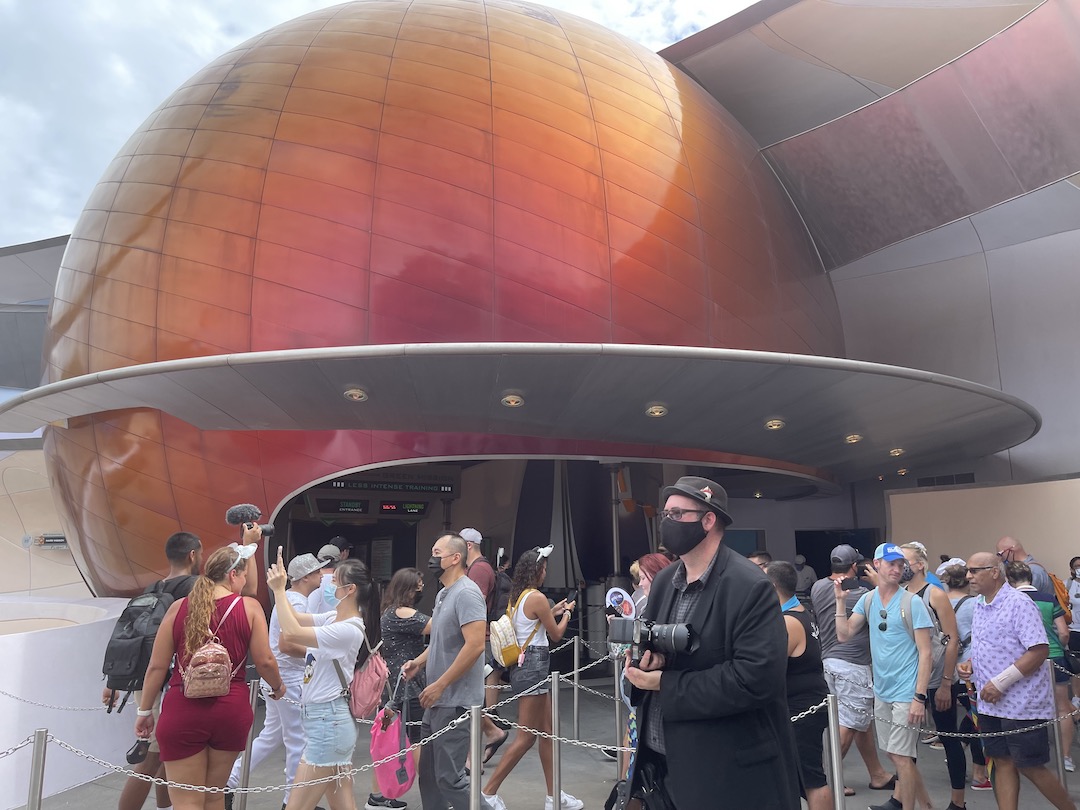Space 220 Gives a Stellar Opening-Day Performance | TouringPlans.com Blog