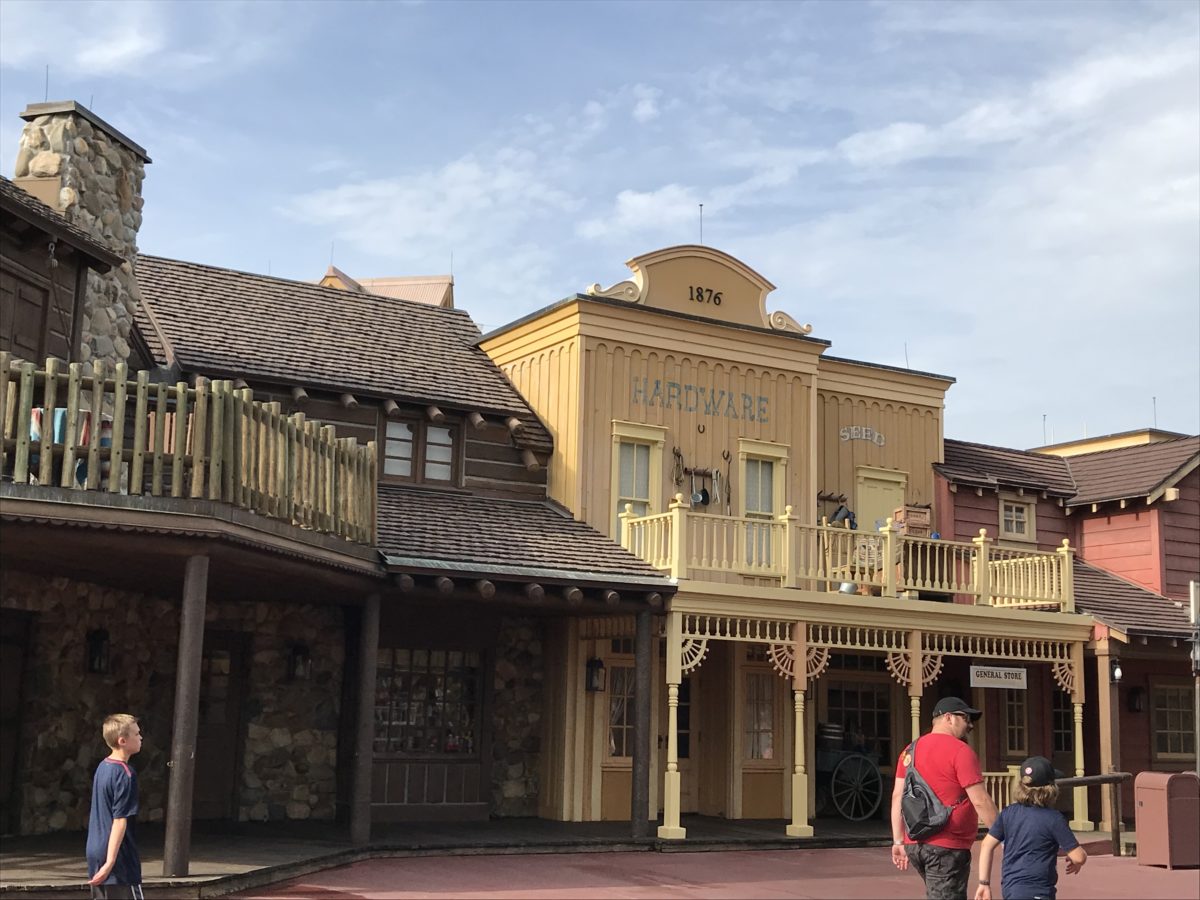 Then and Now: 50 Years of Magic Kingdom’s Frontierland | TouringPlans ...