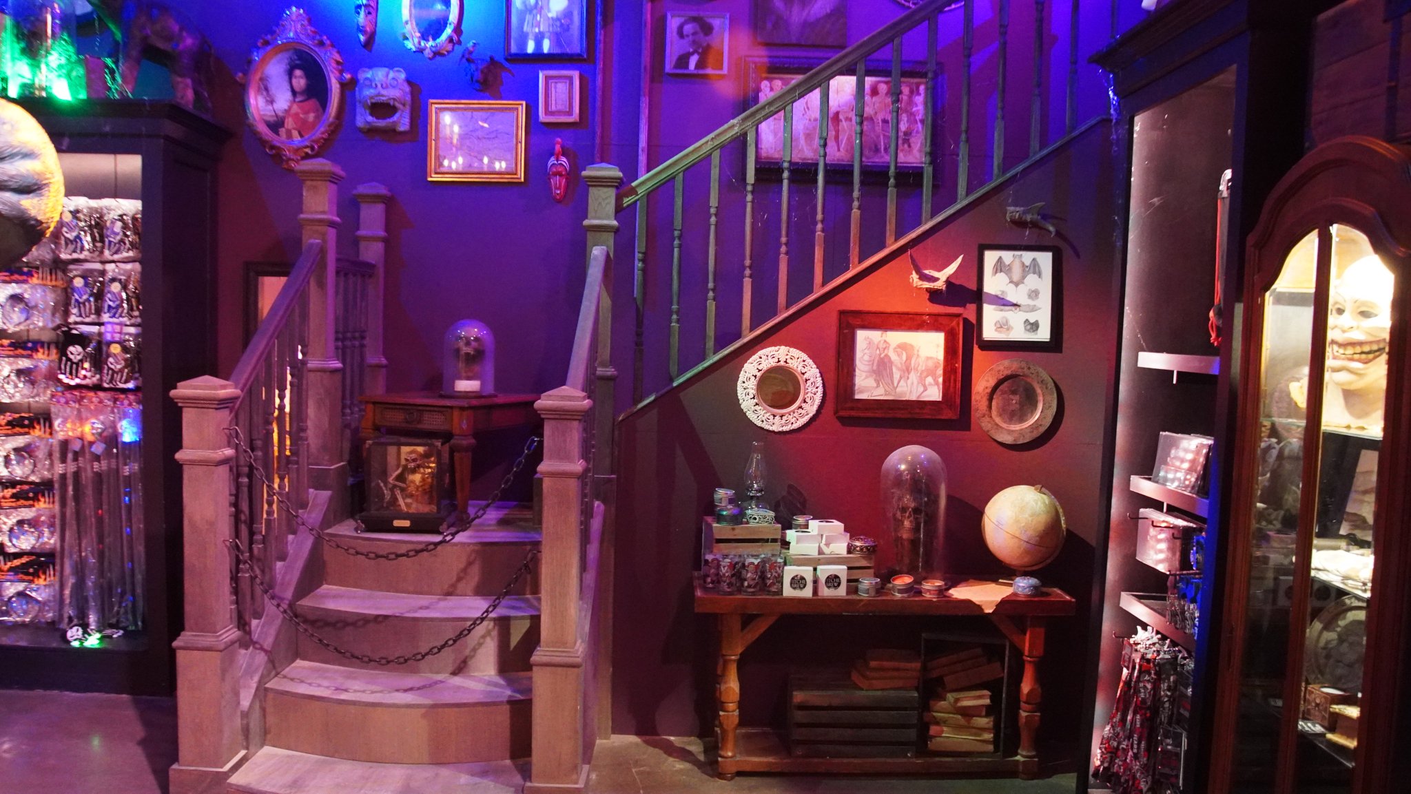 The SATURDAY SIX Takes a Spooky Stroll Through Universal’s HHN 2021 ...