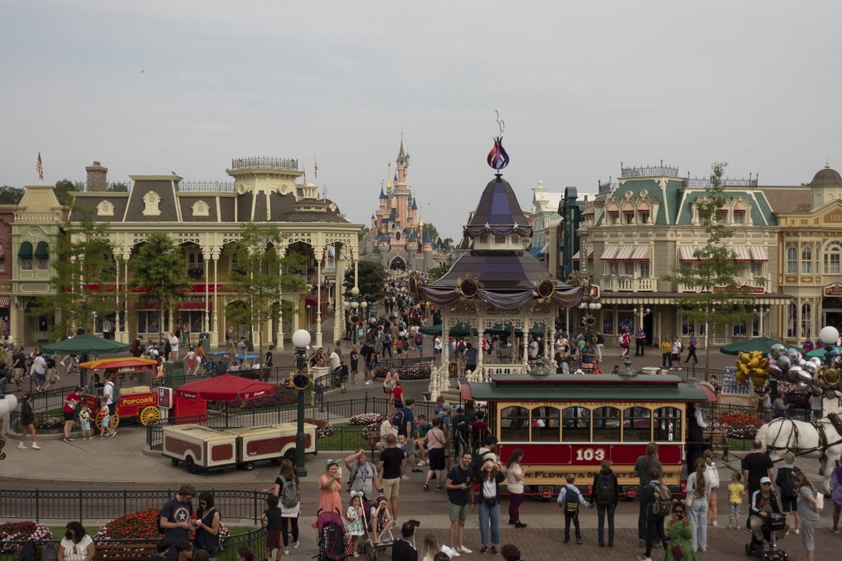 Disneyland Paris Tips and Observations From a First Time Visitor ...