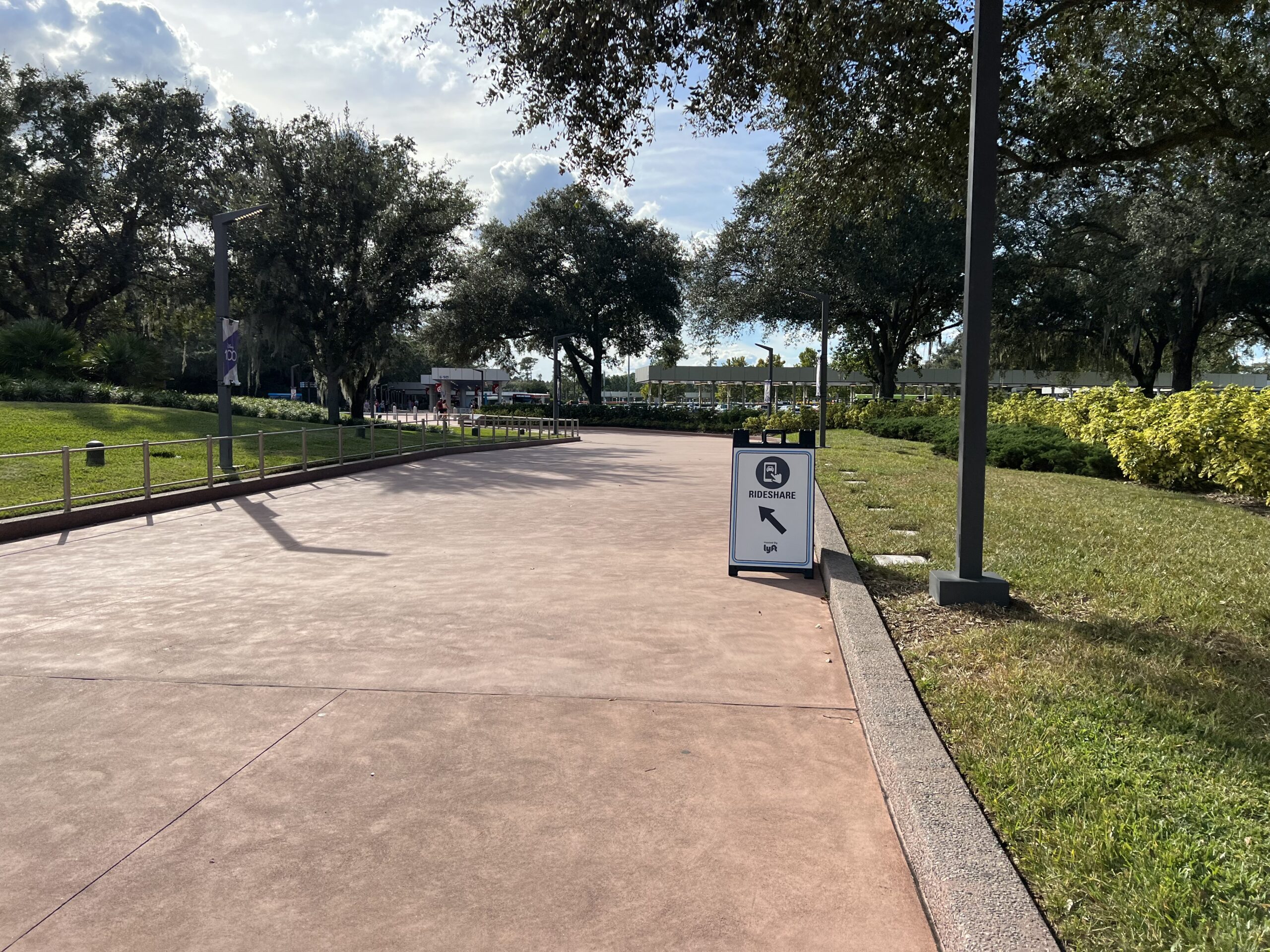 Where Can I Get an Uber, Lyft, or Minnie Van at Walt Disney World ...