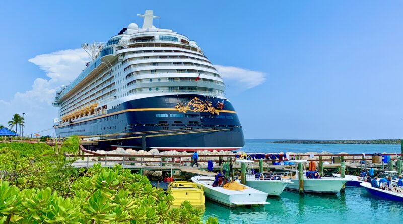 Ten Fun Photo Ops at Disney’s Castaway Cay | TouringPlans.com Blog