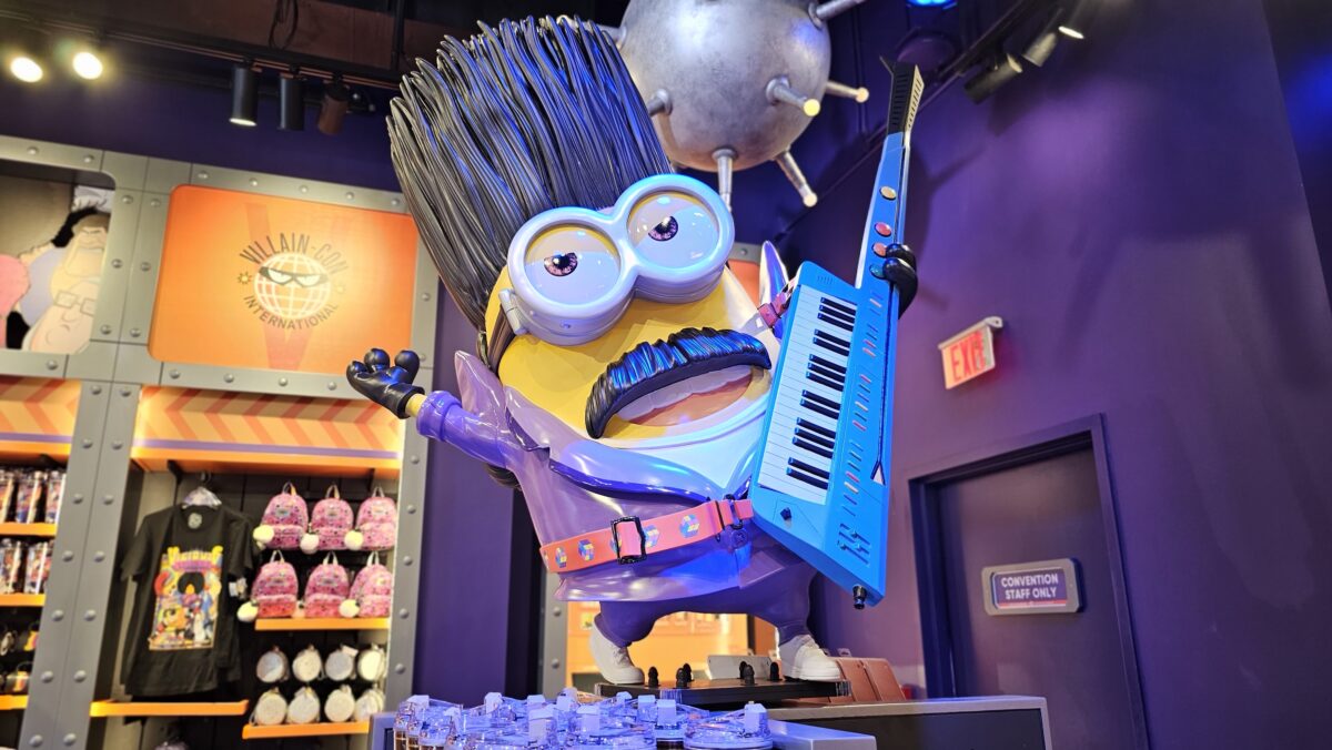 The SATURDAY SIX Checks Out Universal’s VILLAIN-CON MINION BLAST (the ...