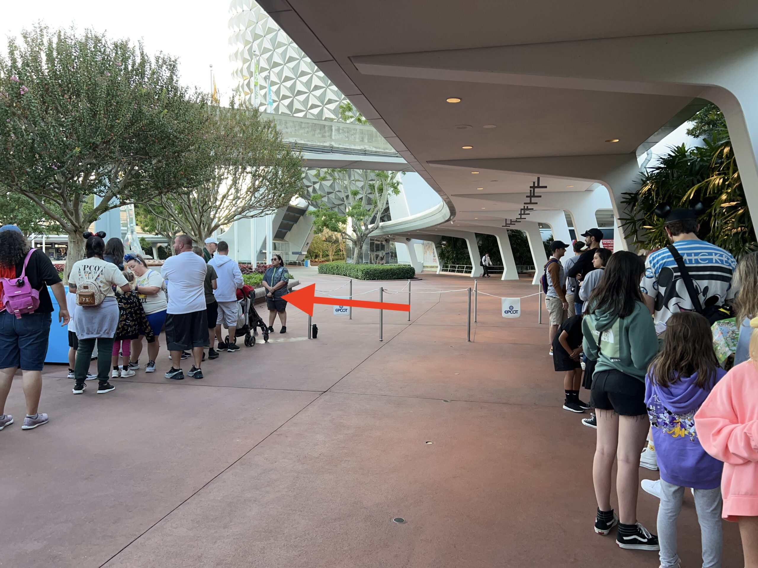 Disney in a Minute: What is Early Entry? | TouringPlans.com Blog